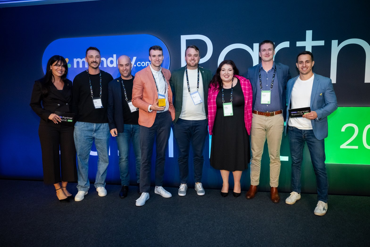 Upstream Tech Wins Monday.com APAC Partner of the Year Again